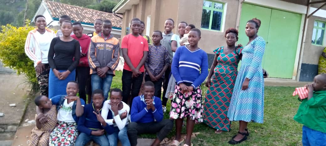 Vous êtes parrain ou marraine UBUNTU ? Regardez ceci – Centre Ubuntu Rwanda